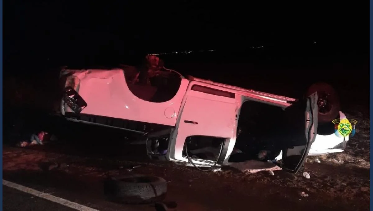 Capotamento na PR-445 deixa uma vítima fatal e quatro feridos em Cambé - 38 News